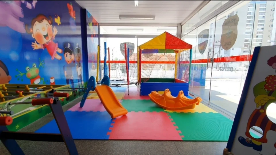 Depca inaugura brinquedoteca destinada à recreação de crianças ...